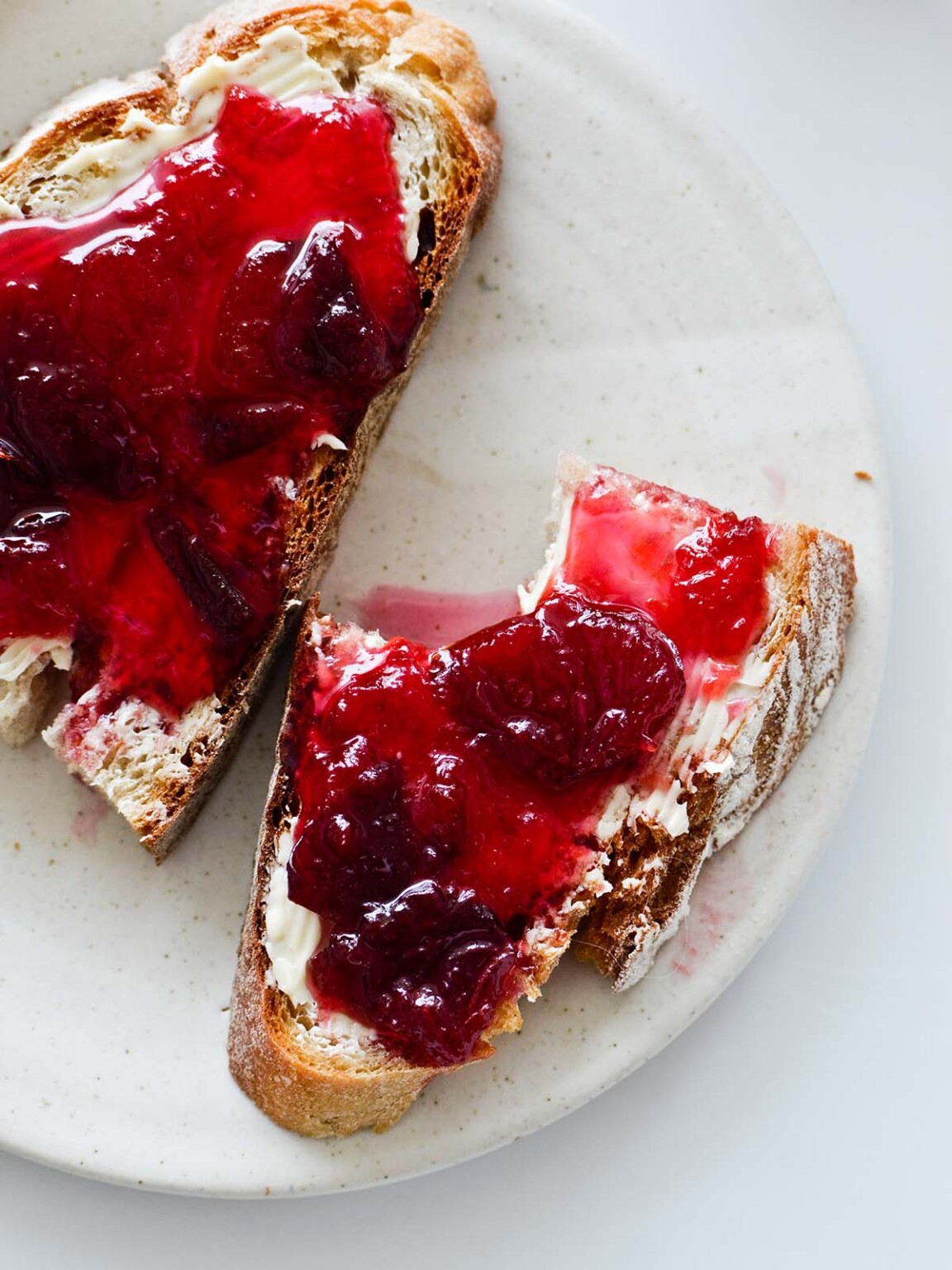 Small batch plum quick jam